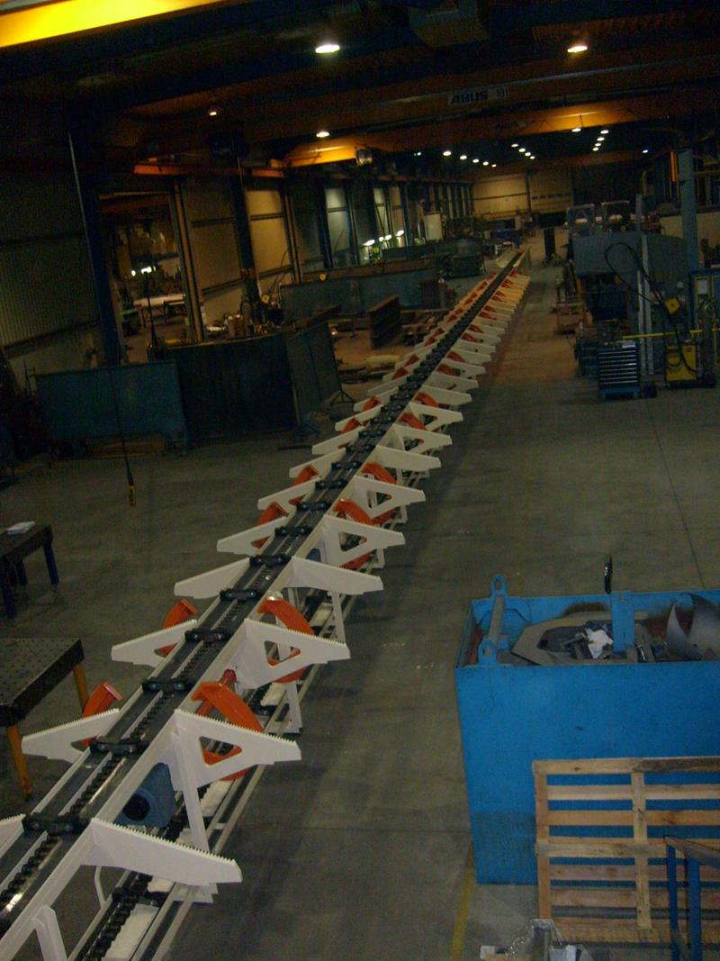 Conveyor technology - Plant and mechanical engineering - Metal construction